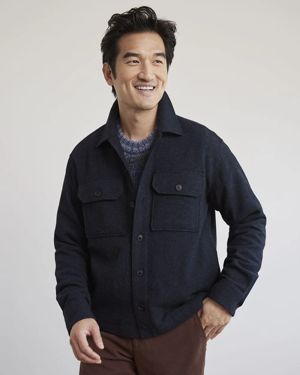 Solid Shacket with Chest Pockets | RW&CO.