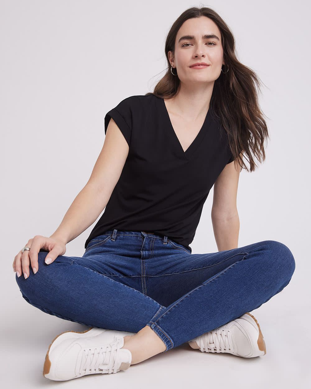 Relaxed-Fit Extended-Sleeve V-Neck T-Shirt | RW&CO.