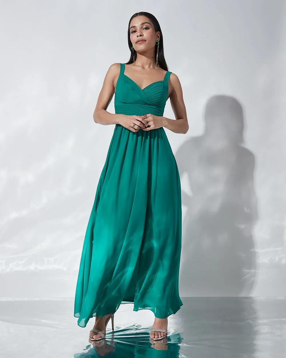 Chiffon Pleated Sweetheart-Neck Maxi Cocktail Dress | RW&CO.