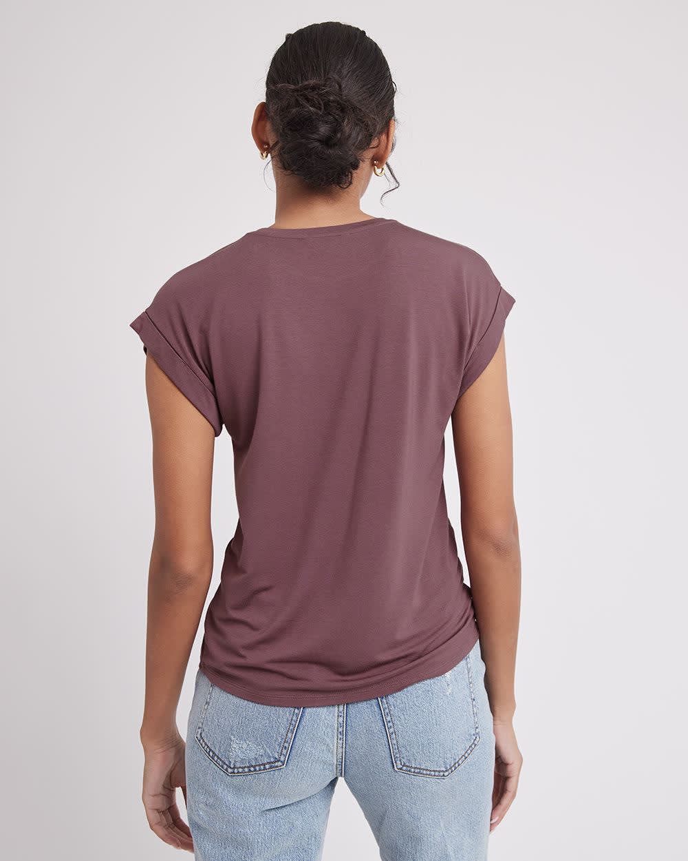 Extended-Sleeve Crew-Neck Tee | RW&CO.