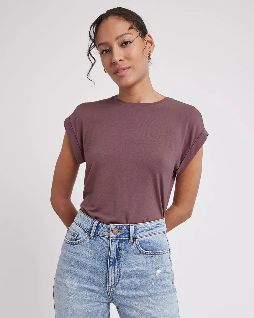 Extended-Sleeve Crew-Neck Tee | RW&CO.