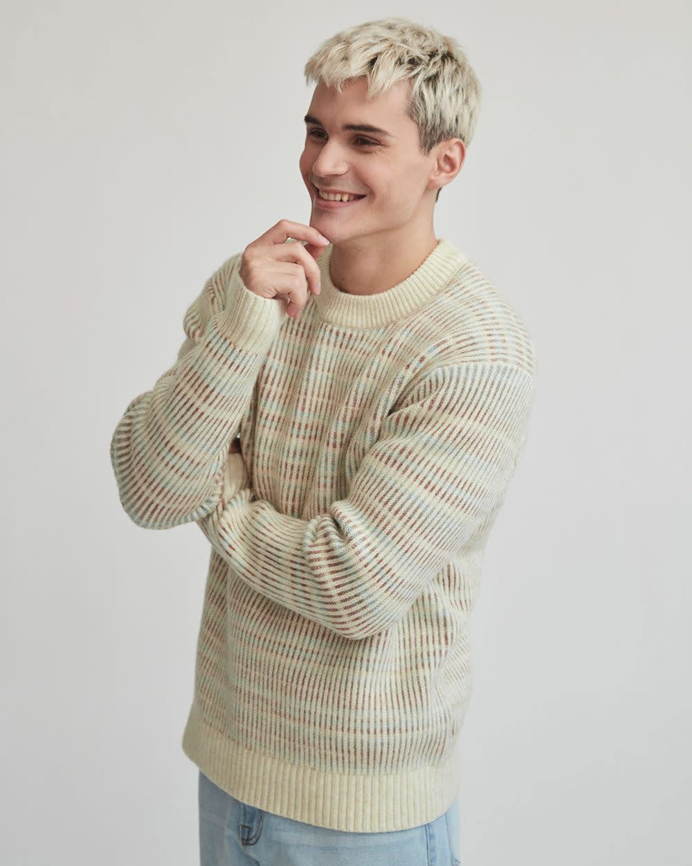 Gender-Neutral Gradient Crew-Neck Sweater | RW&CO.