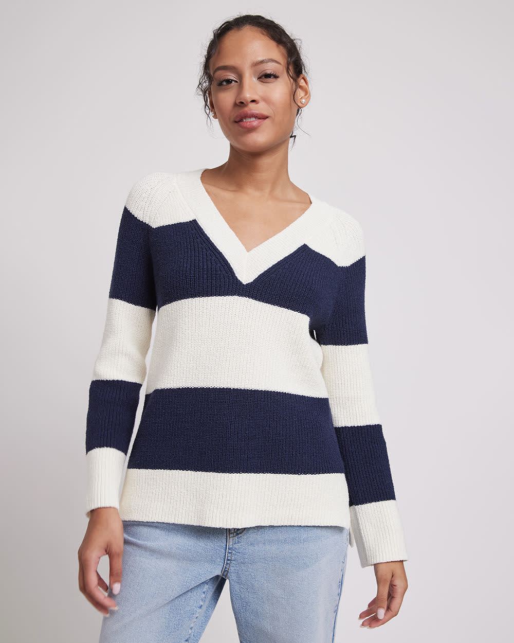 Long-Sleeve V-Neck Classic Tunic | RW&CO.